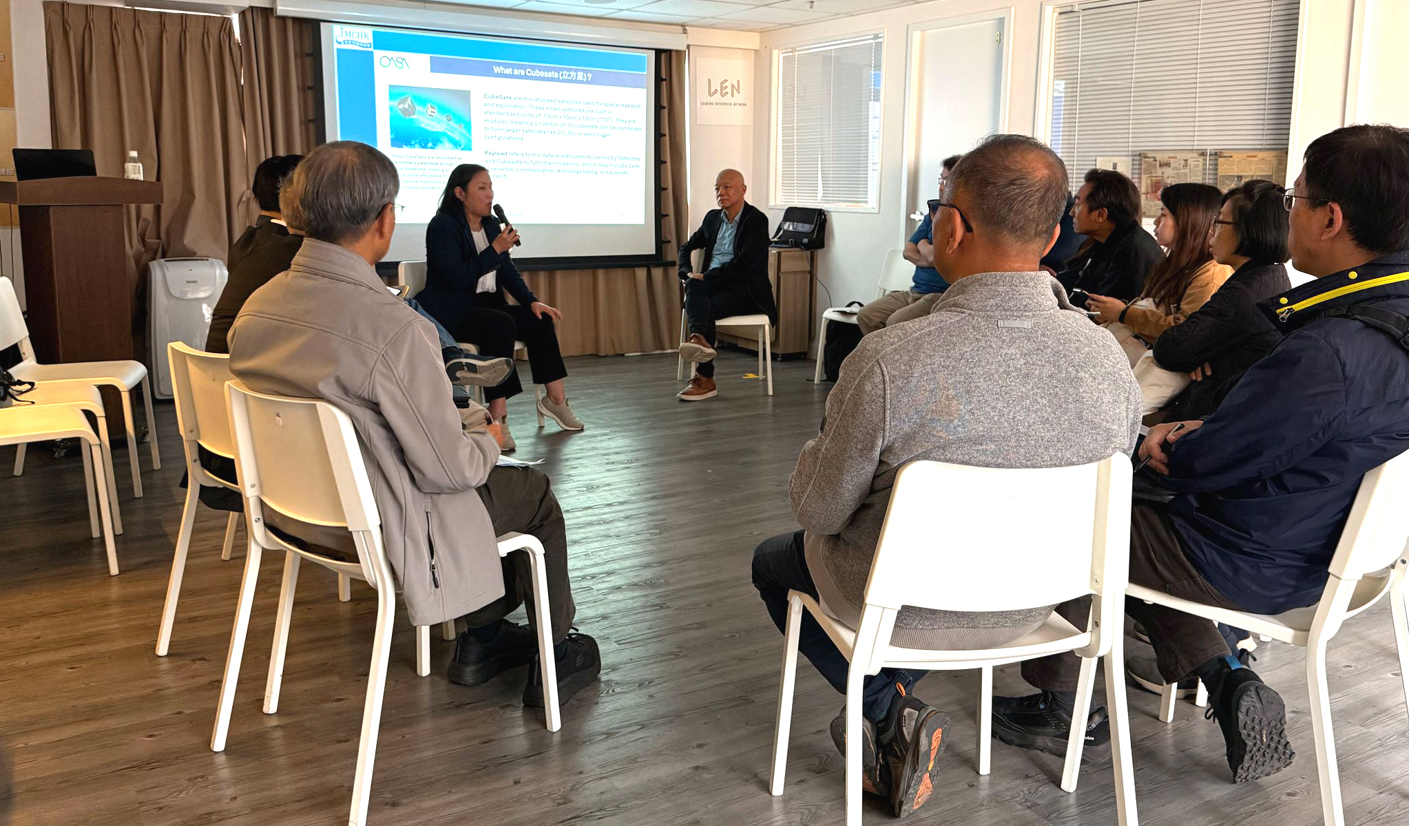 (2) Explore the potential for public-private partnerships to enhance research and infrastructure.